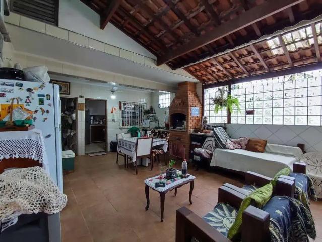 Casa / Sobrado para Venda em Praia Grande/SP Vila Caiçara 3 Quartos
