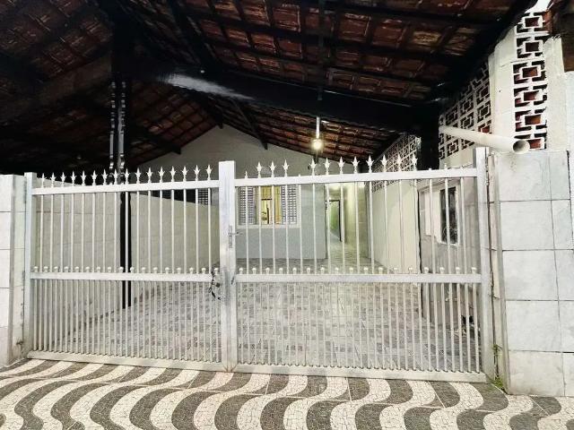 Casa / Sobrado para Venda em Praia Grande/SP Vila Caiçara 2 Quartos
