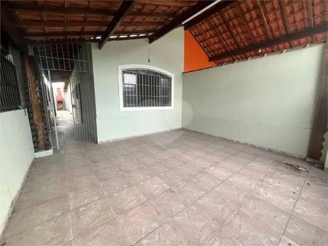 Casa / Sobrado para Venda em Praia Grande/SP Vila Caiçara 2 Quartos