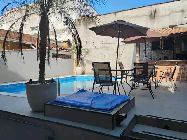 Casa / Sobrado para Venda em Praia Grande/SP Vila Caiçara 4 Quartos