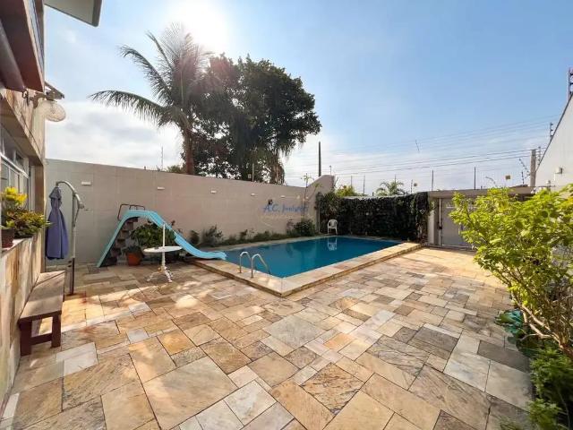 Casa / Sobrado para Venda em Praia Grande/SP Vila Caiçara 4 Quartos