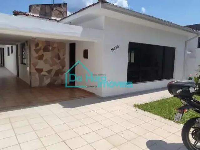 Casa / Sobrado para Venda em Praia Grande/SP Vila Caiçara 5 Quartos