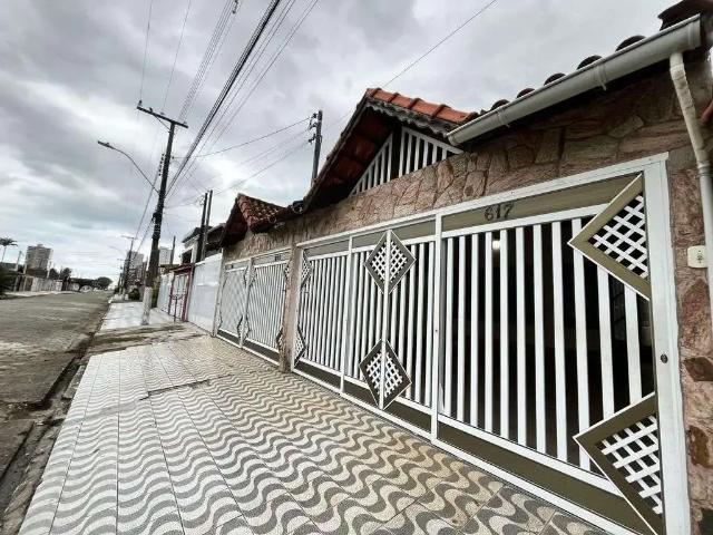 Casa / Sobrado para Venda em Praia Grande/SP Vilamar 3 Quartos
