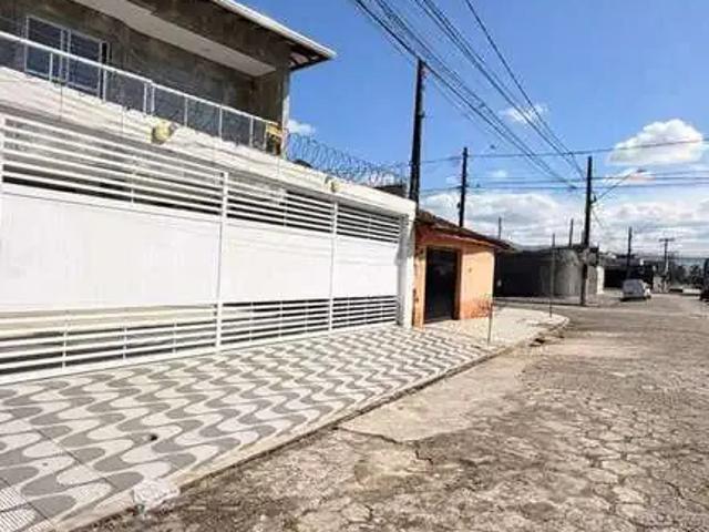 Casa / Sobrado para Venda em Praia Grande/SP Aviação 3 Quartos