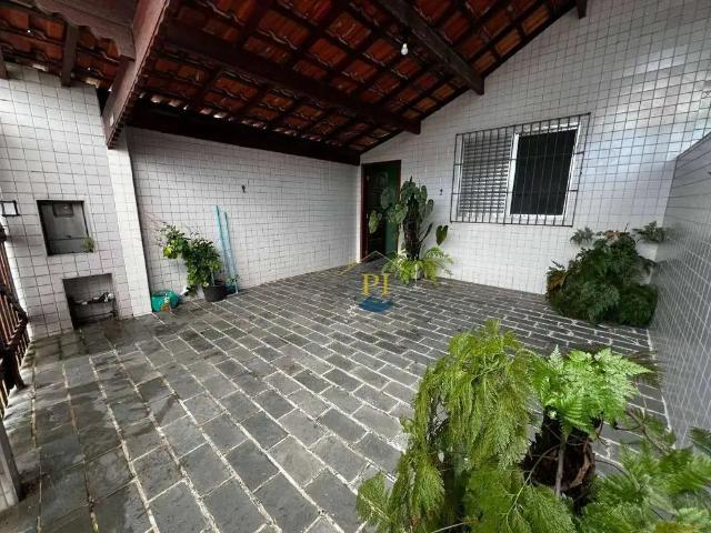 Casa / Sobrado para Venda em Praia Grande/SP Aviação 3 Quartos