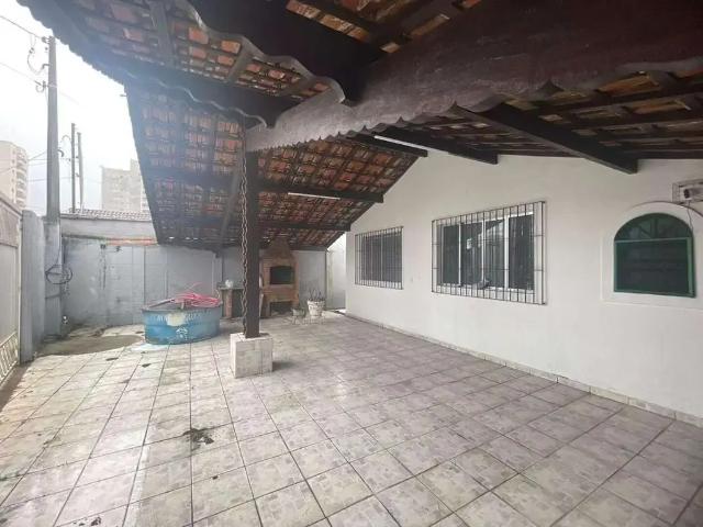 Casa / Sobrado para Venda em Praia Grande/SP Aviação 2 Quartos