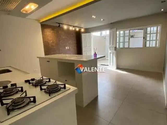 Casa / Sobrado para Venda em Praia Grande/SP Aviação 2 Quartos