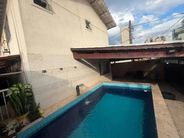 Casa / Sobrado para Venda em Praia Grande/SP Aviação 2 Quartos