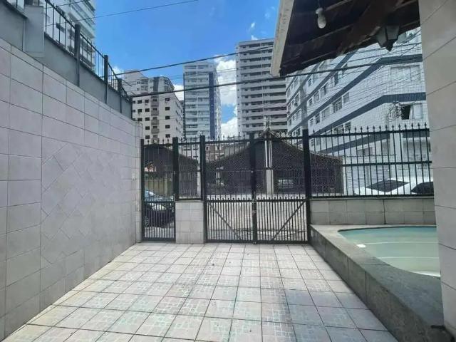 Casa / Sobrado para Venda em Praia Grande/SP Aviação 2 Quartos