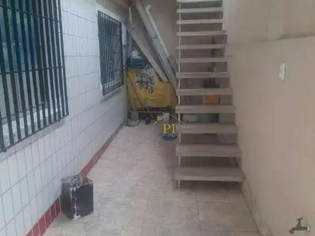 Casa / Sobrado para Venda em Praia Grande/SP Aviação 2 Quartos