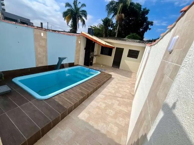 Casa / Sobrado para Venda em Praia Grande/SP Aviação 2 Quartos