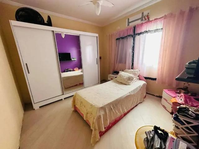 Casa / Sobrado para Venda em Praia Grande/SP Aviação 2 Quartos