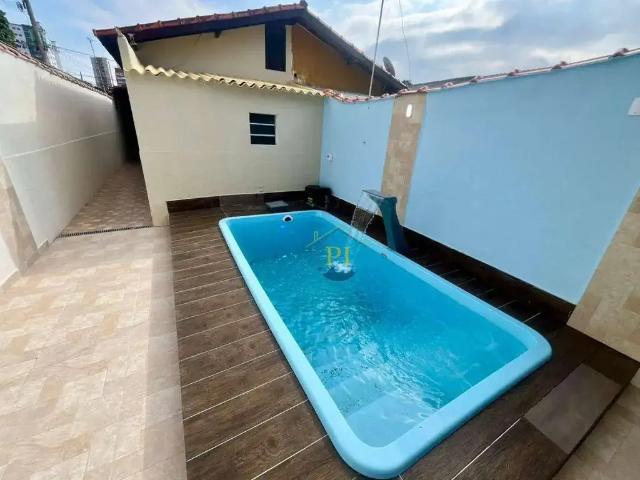 Casa / Sobrado para Venda em Praia Grande/SP Aviação 2 Quartos