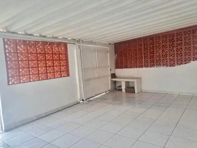 Casa / Sobrado para Venda em Praia Grande/SP Aviação 2 Quartos