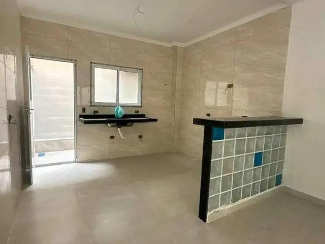 Casa / Sobrado para Venda em Praia Grande/SP Aviação 2 Quartos