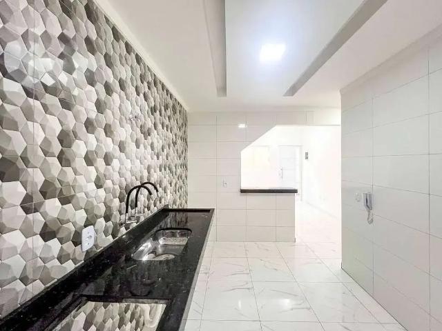 Casa / Sobrado para Venda em Praia Grande/SP Balneário Esmeralda 2 Quartos