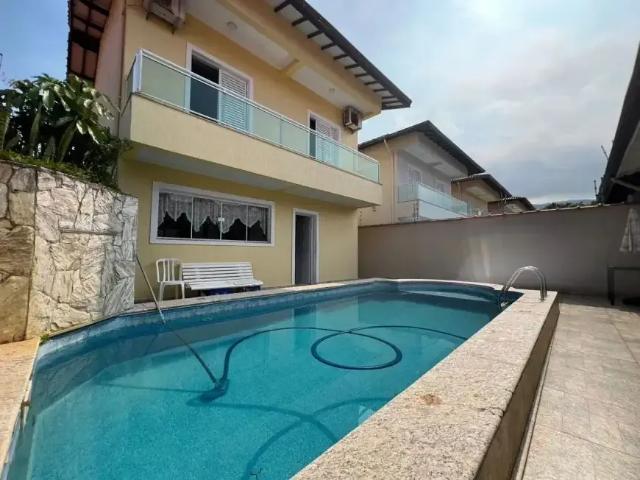 Casa / Sobrado para Venda em Praia Grande/SP Balneário Flórida 4 Quartos