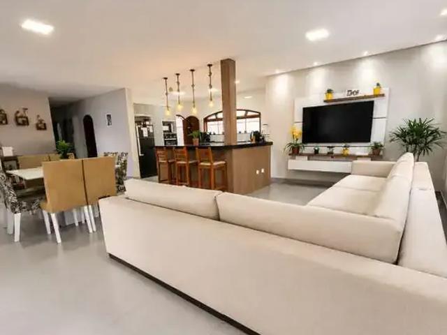 Casa / Sobrado para Venda em Praia Grande/SP Balneário Flórida 4 Quartos