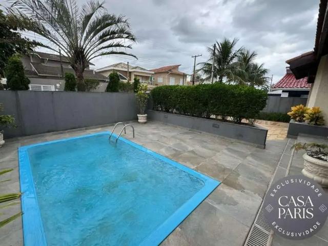 Casa / Sobrado para Venda em Praia Grande/SP Balneário Flórida 4 Quartos