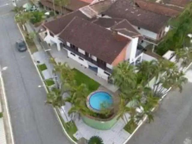 Casa / Sobrado para Venda em Praia Grande/SP Balneário Flórida 4 Quartos