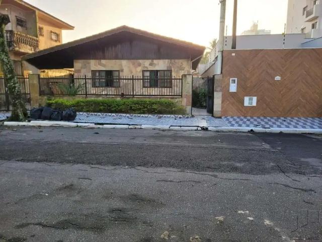 Casa / Sobrado para Venda em Praia Grande/SP Balneário Flórida 4 Quartos