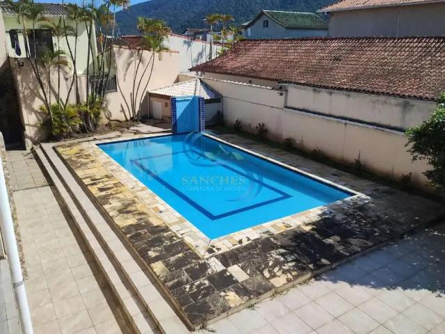 Casa / Sobrado para Venda em Praia Grande/SP Flórida 4 Quartos
