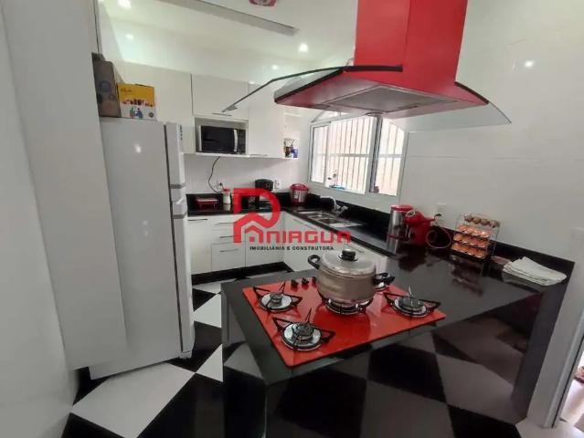 Casa / Sobrado para Venda em Praia Grande/SP Balneário Flórida 6 Quartos