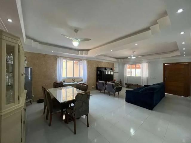 Casa / Sobrado para Venda em Praia Grande/SP Balneário Flórida 6 Quartos