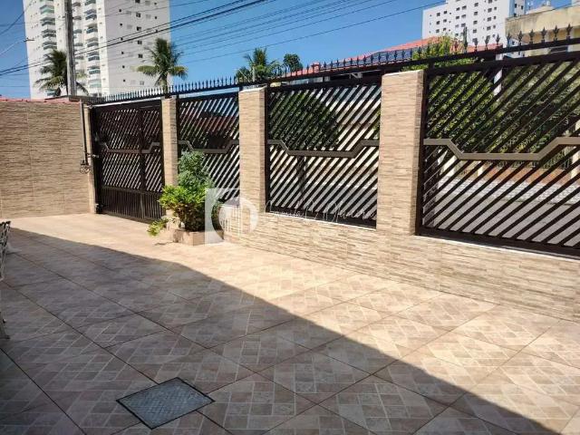 Casa / Sobrado para Venda em Praia Grande/SP Balneário Flórida 1 Quartos
