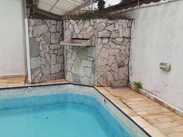Casa / Sobrado para Venda em Praia Grande/SP Balneário Flórida 2 Quartos