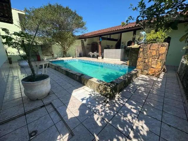 Casa / Sobrado para Venda em Praia Grande/SP Balneário Flórida 3 Quartos