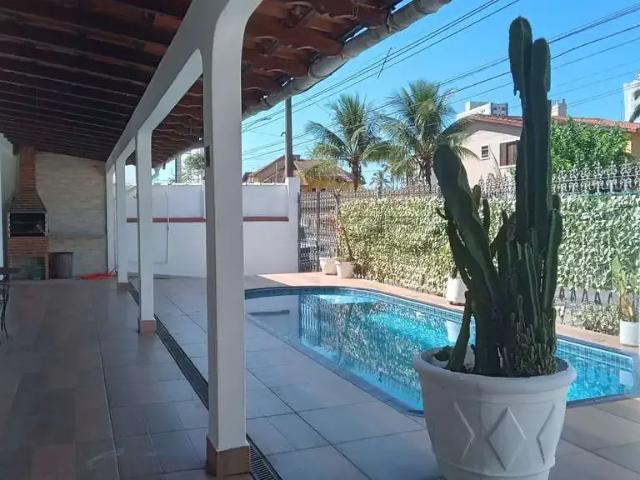Casa / Sobrado para Venda em Praia Grande/SP Balneário Flórida 3 Quartos