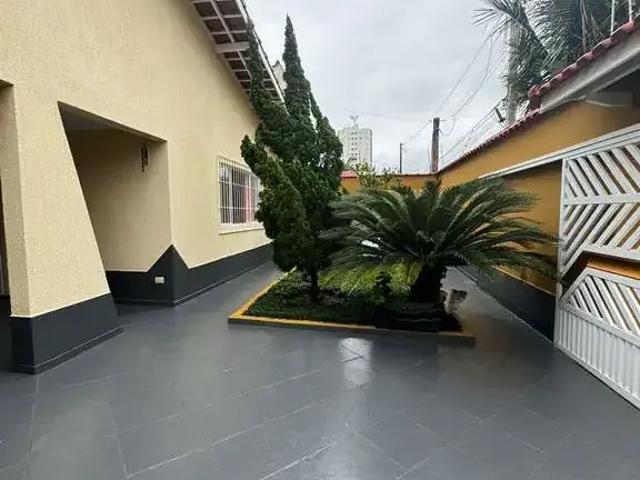 Casa / Sobrado para Venda em Praia Grande/SP Balneário Flórida 3 Quartos