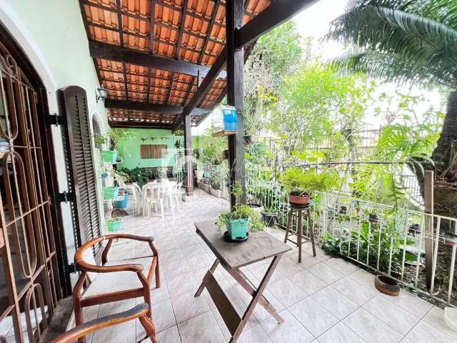 Casa / Sobrado para Venda em Praia Grande/SP Balneário Flórida 3 Quartos