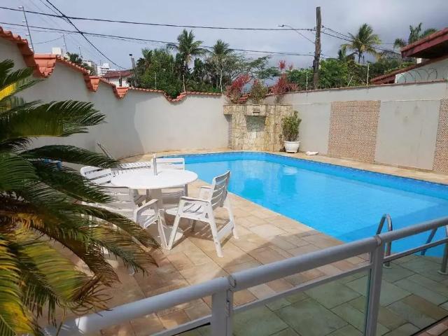Casa / Sobrado para Venda em Praia Grande/SP Balneário Flórida 3 Quartos