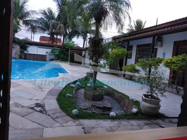 Casa / Sobrado para Venda em Praia Grande/SP Balneário Maracanã 5 Quartos