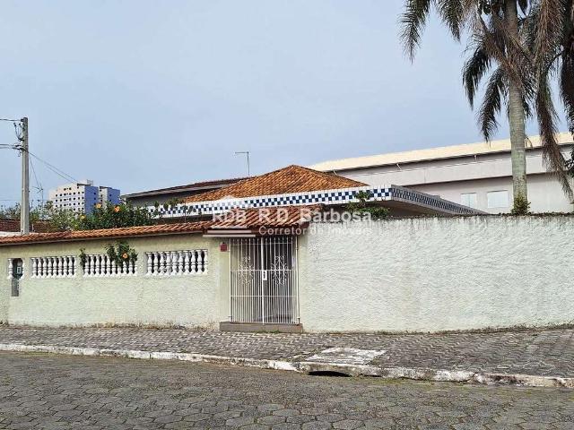 Casa / Sobrado para Venda em Praia Grande/SP Balneário Maracanã 5 Quartos