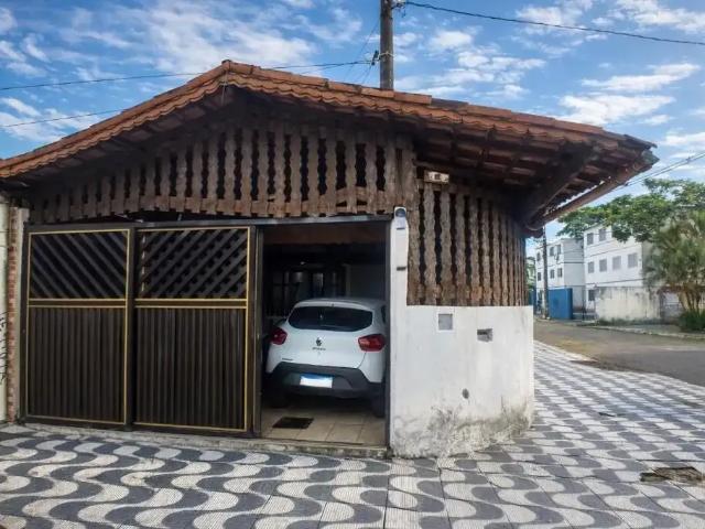 Casa / Sobrado para Venda em Praia Grande/SP Balneário Maracanã 2 Quartos