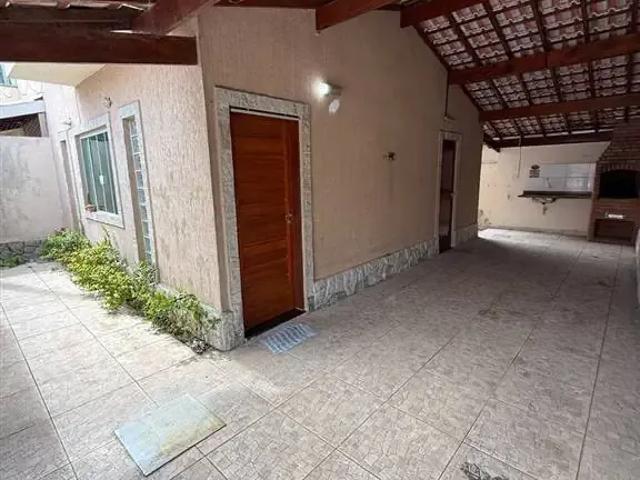 Casa / Sobrado para Venda em Praia Grande/SP Balneário Maracanã 2 Quartos