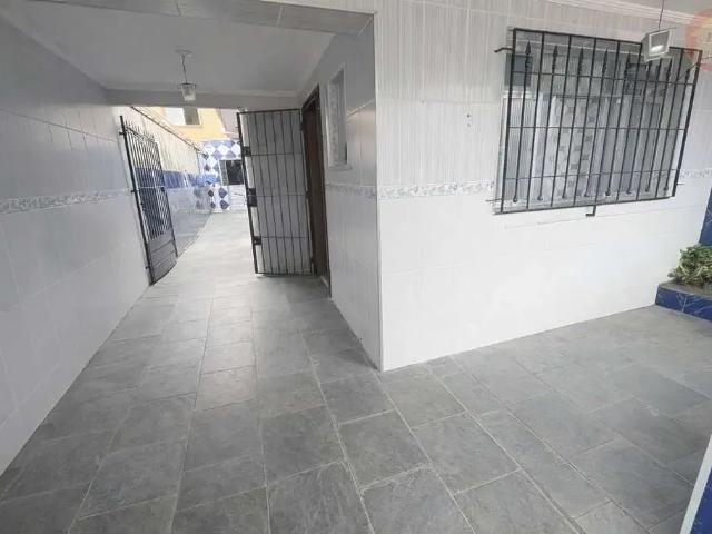 Casa / Sobrado para Venda em Praia Grande/SP Balneário Maracanã 2 Quartos