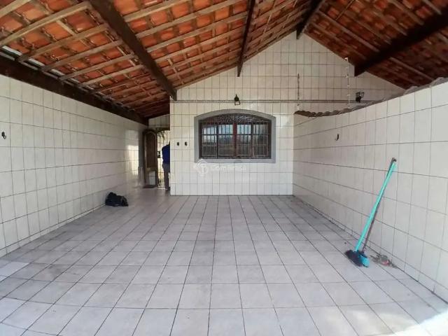 Casa / Sobrado para Venda em Praia Grande/SP Balneário Maracanã 2 Quartos
