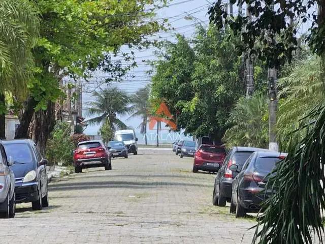 Casa / Sobrado para Venda em Praia Grande/SP Balneário Maracanã 2 Quartos