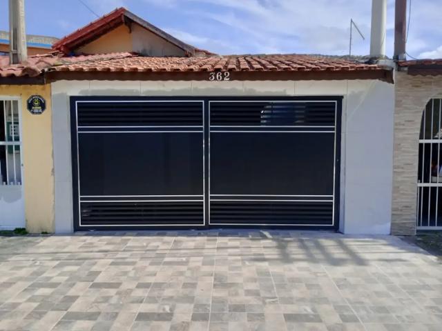 Casa / Sobrado para Venda em Praia Grande/SP Balneário Maracanã 2 Quartos