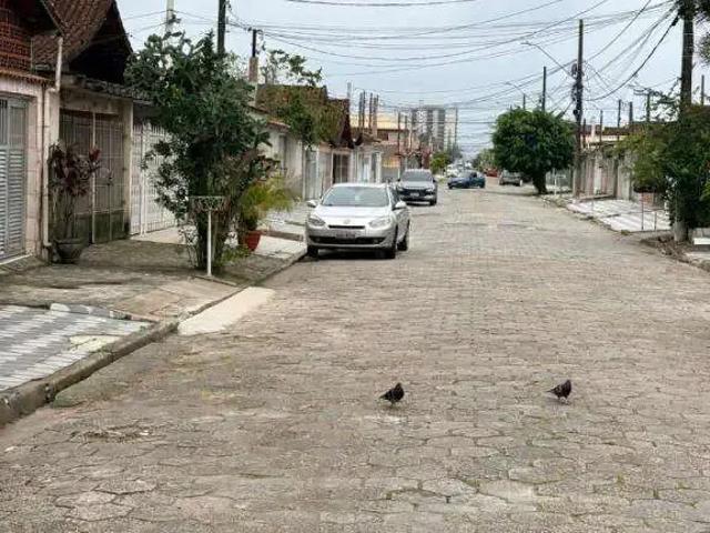 Casa / Sobrado para Venda em Praia Grande/SP Balneário Maracanã 2 Quartos