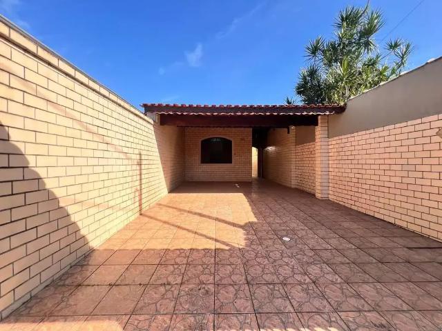 Casa / Sobrado para Venda em Praia Grande/SP Balneário Maracanã 2 Quartos