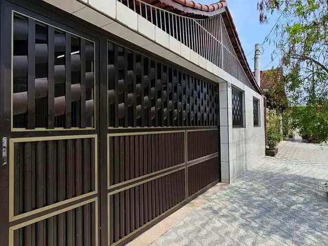 Casa / Sobrado para Venda em Praia Grande/SP Balneário Maracanã 2 Quartos