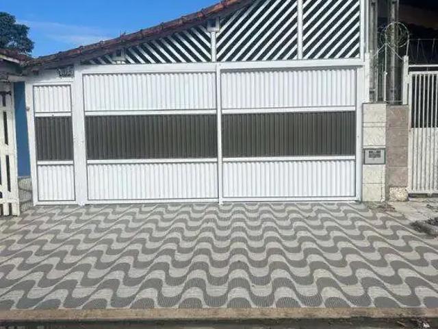 Casa / Sobrado para Venda em Praia Grande/SP Balneário Maracanã 2 Quartos