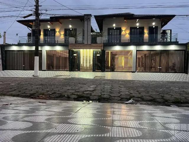 Casa / Sobrado para Venda em Praia Grande/SP Maracanã 2 Quartos