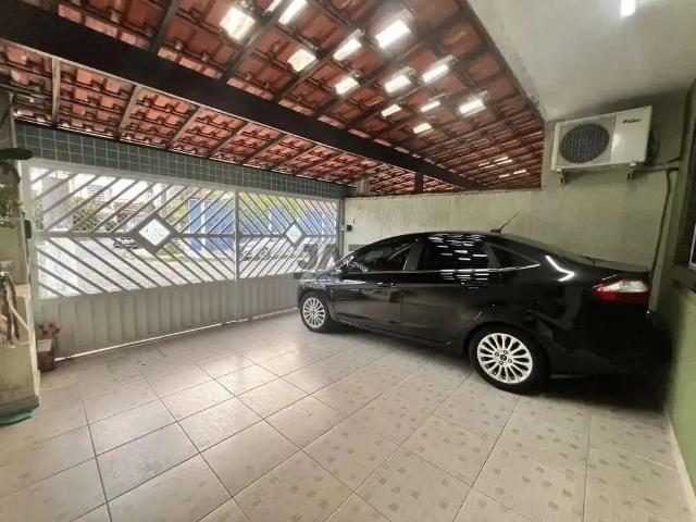 Casa / Sobrado para Venda em Praia Grande/SP Balneário Maracanã 3 Quartos