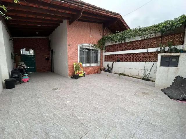 Casa / Sobrado para Venda em Praia Grande/SP Balneário Maracanã 3 Quartos